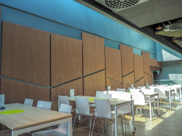 Akustik in der Kantine verbessert - SilentFiber